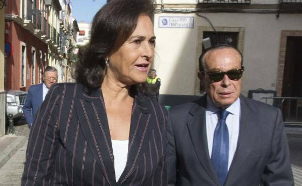 Curro Romero prepara su boda por la Iglesia con Carmen Tello | El Norte de Castilla